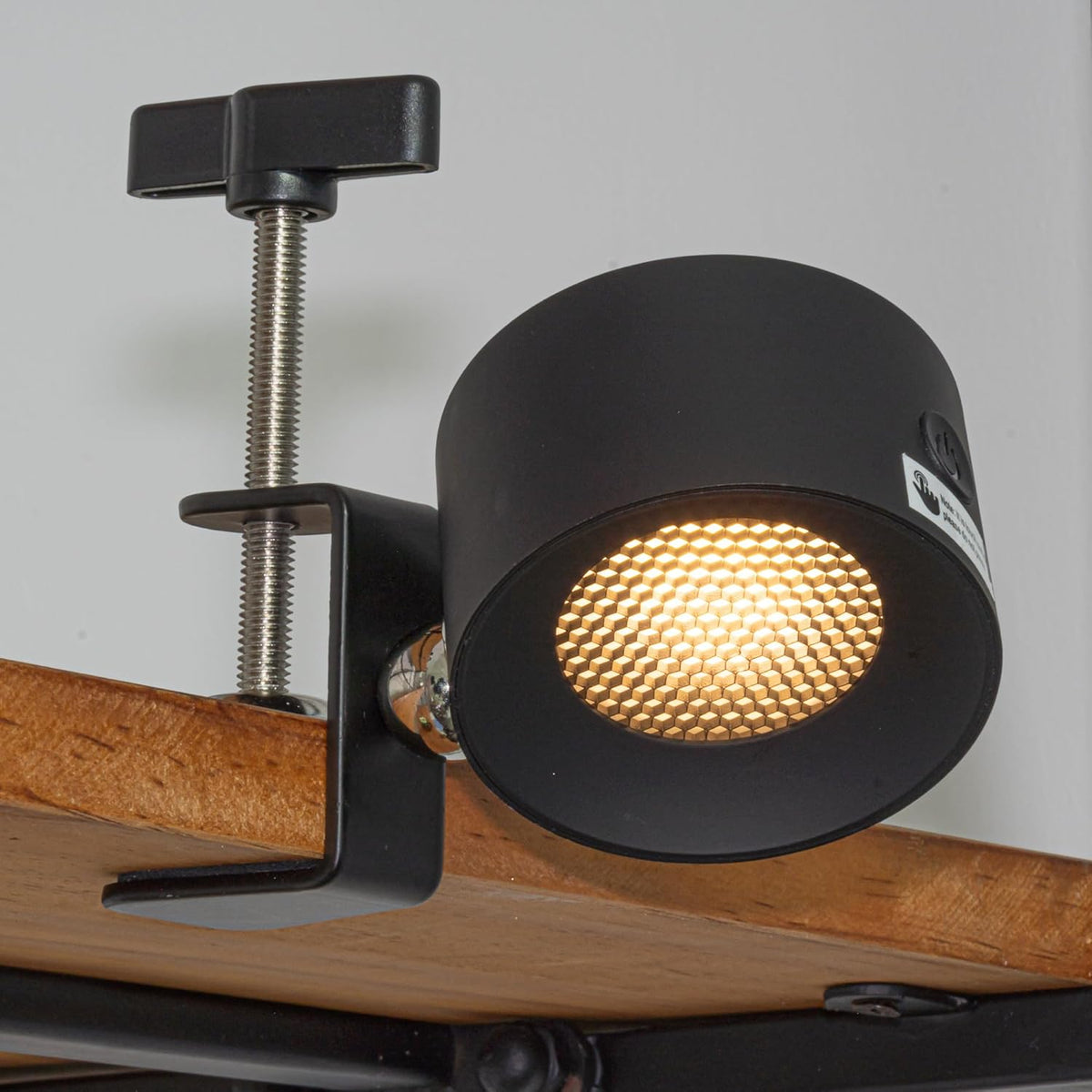 The Most Convenient Rechargeable Clip-On Lamp – Nunu Lighting